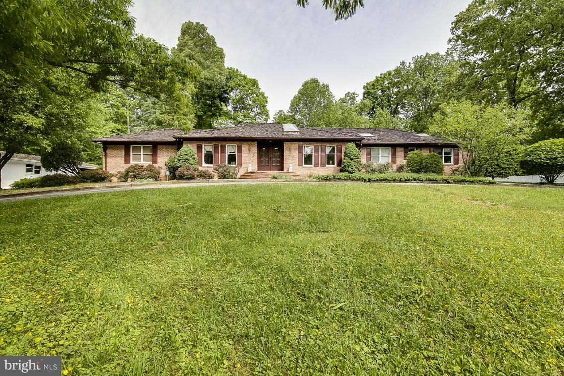 10936 WOODFAIR ROAD, Fairfax Station, VA 22039 | MLS: 1004240521 ...