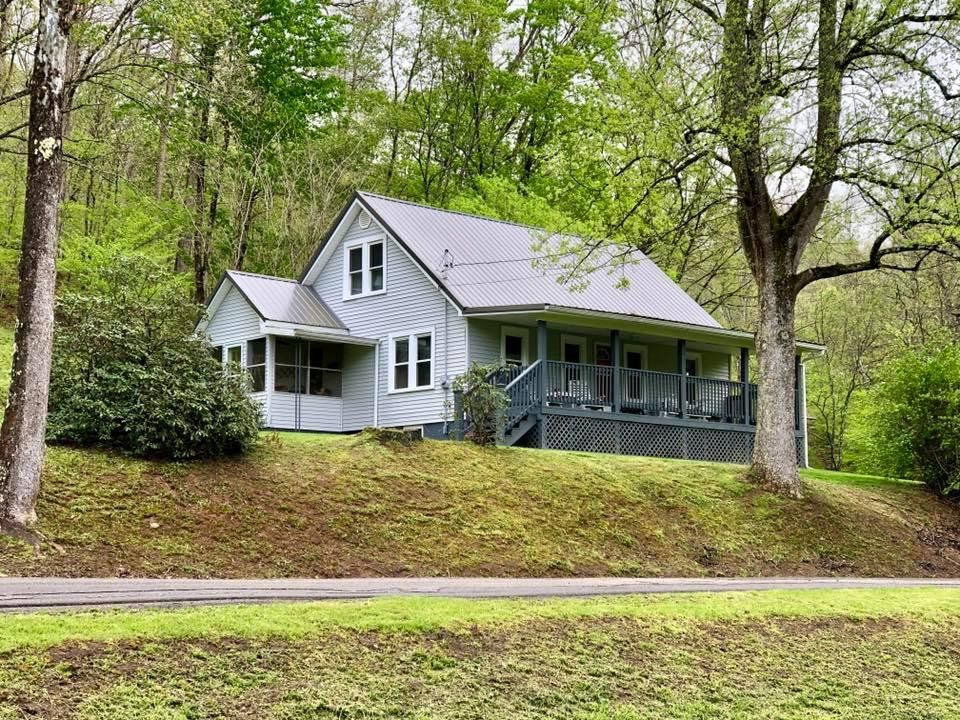 Looneyville, Roane County, WV House for sale Property ID: 406235160 ...