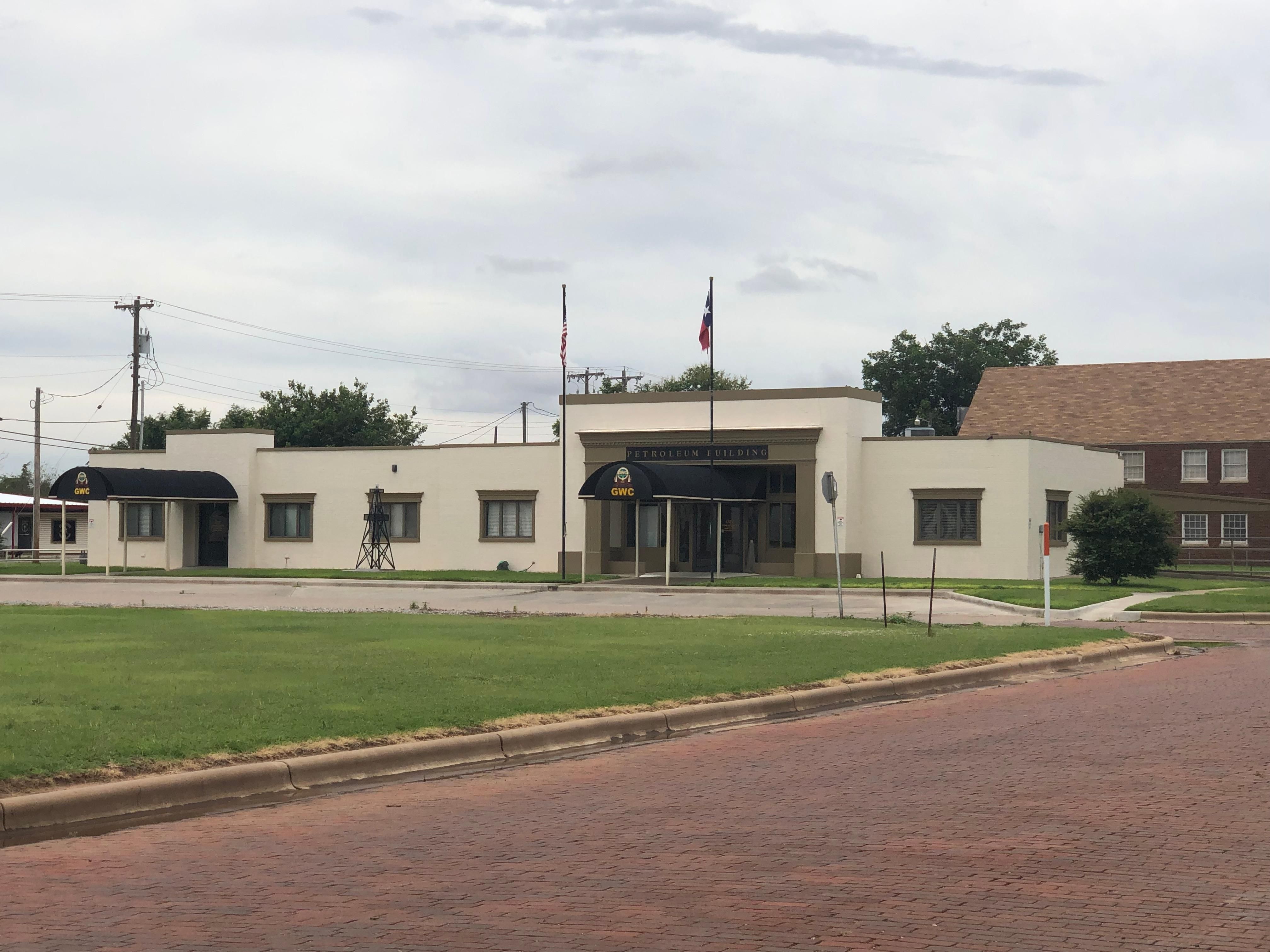 101 South 9th Street, Memphis, TX 79245 | MLS: 19-6283 | LandWatch