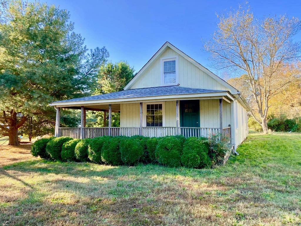 Crewe, Nottoway County, VA House for sale Property ID: 336653259 ...