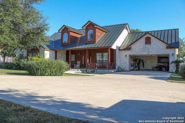 Devine, Medina County, TX Farms and Ranches, House for sale Property ID ...