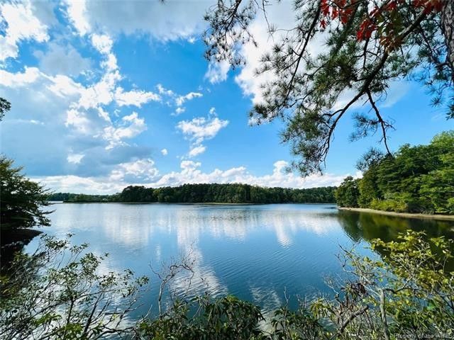Lanexa, New Kent County, VA Lakefront Property, Waterfront Property ...