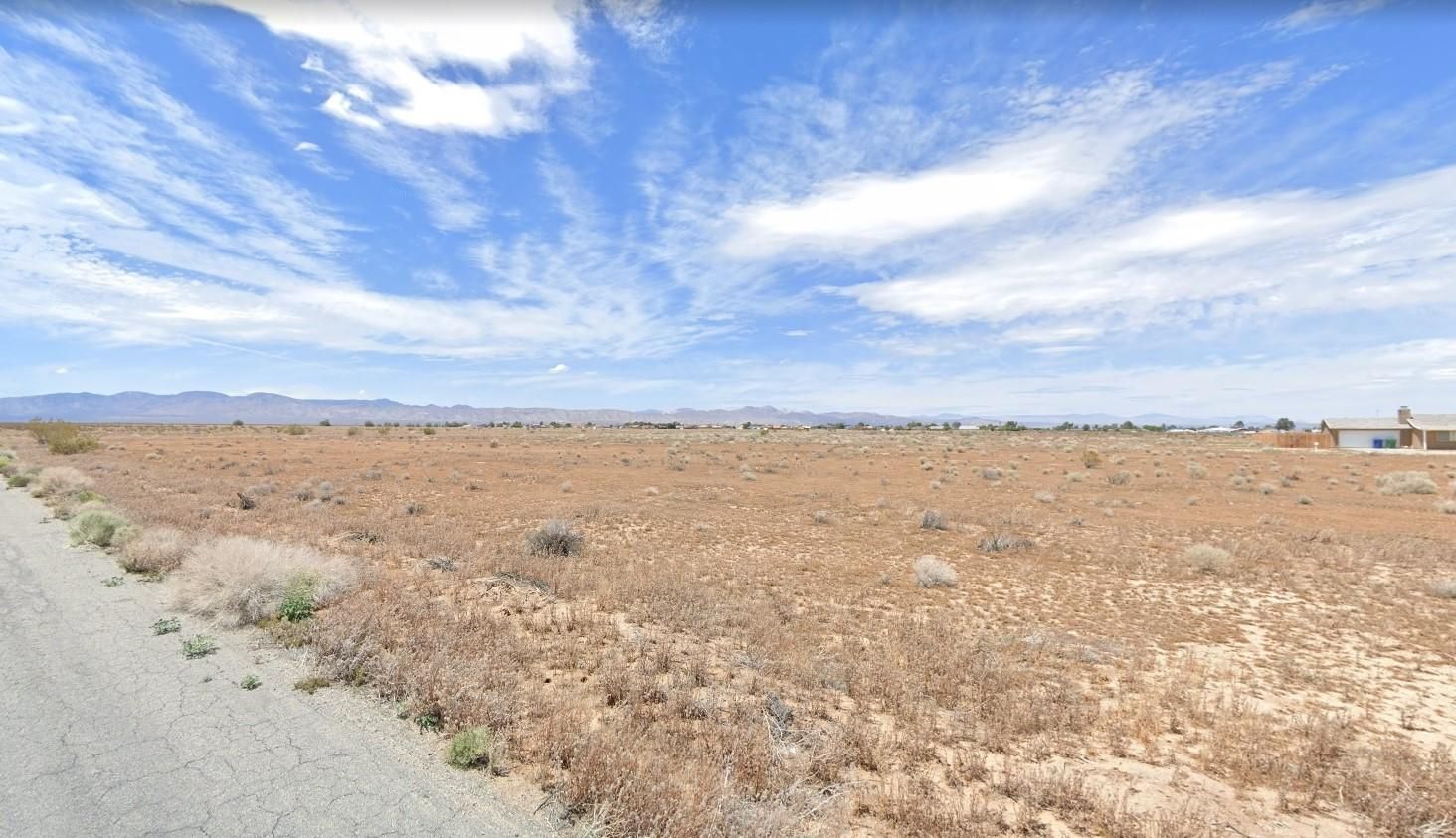0.25 acres in California City, CA, 93505 | MLS: 211-092-26-7 | LandWatch