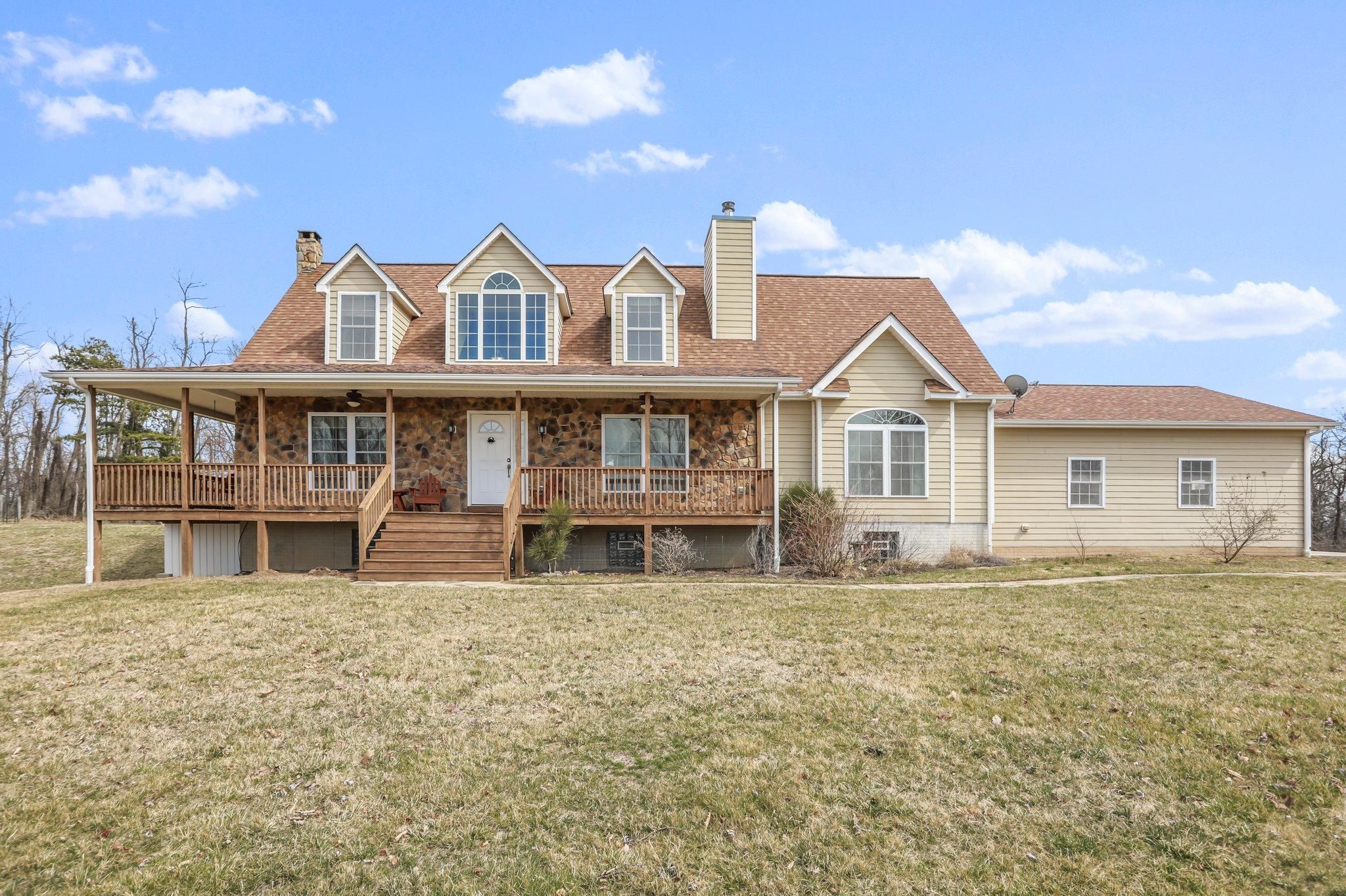 894 Bluffs Bluebird Trl, Springfield, WV 26763 | MLS: WVHS2003094 ...