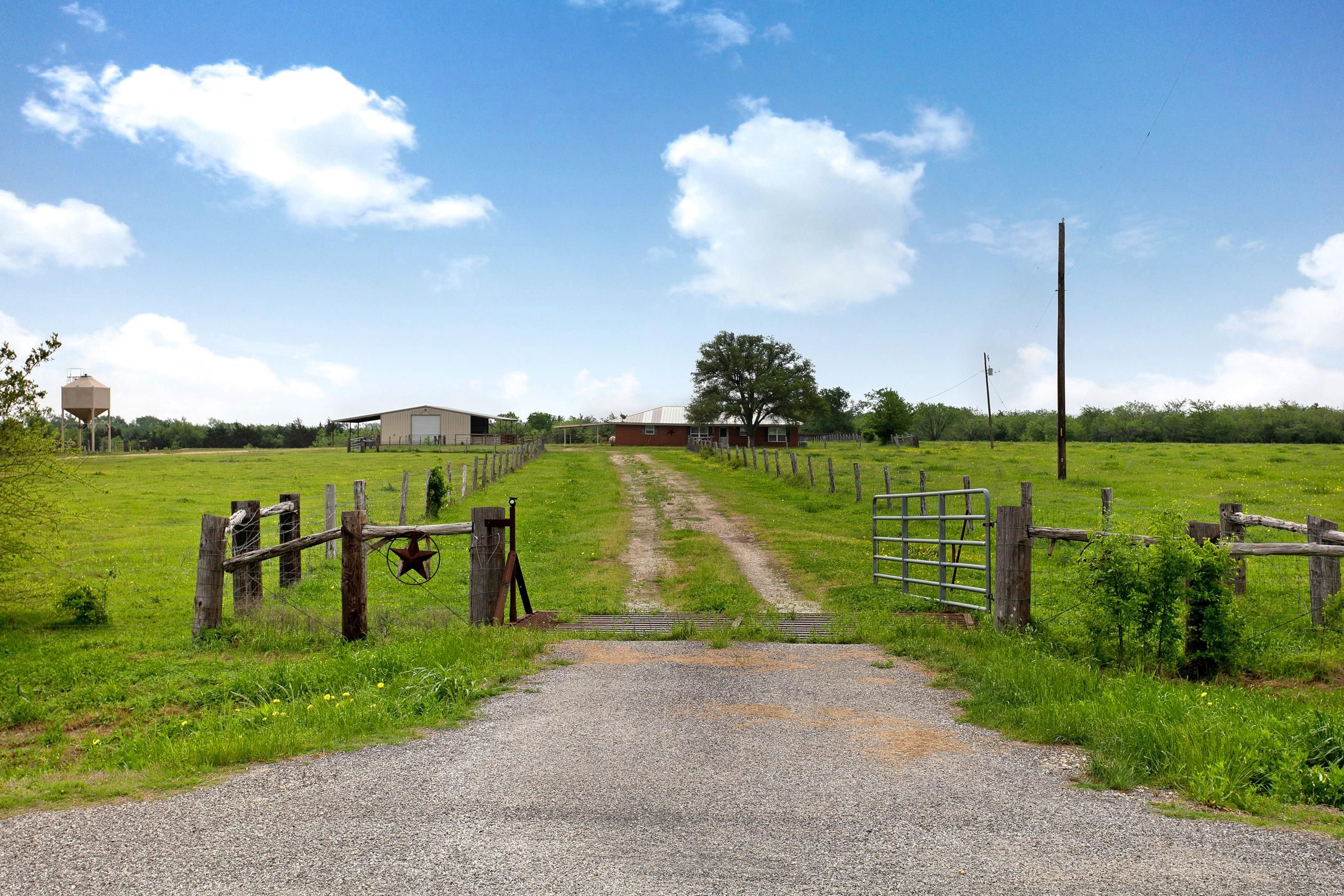 16384 Texas OSR, Hearne, TX 77859 | MLS: 23004168 | LandWatch