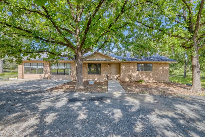 Knippa, Uvalde County, TX Recreational Property, House for sale ...