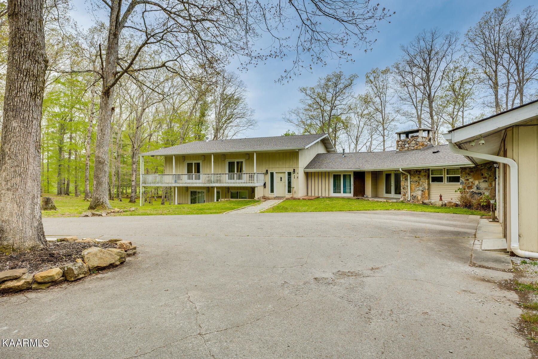 Oneida, Scott County, TN Lakefront Property, Waterfront Property, House ...