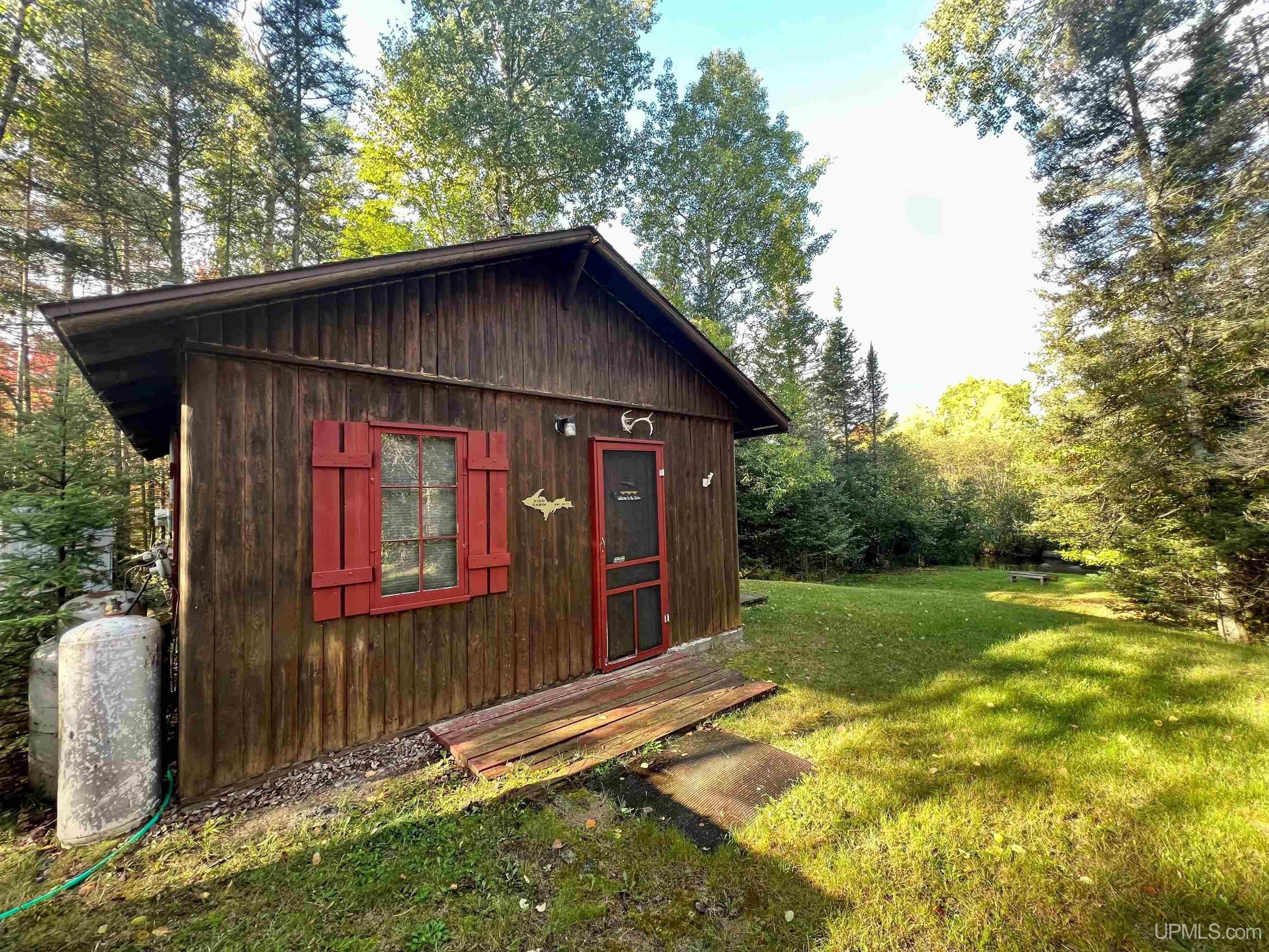 Alvin, Forest County, WI Lakefront Property, Waterfront Property, House ...