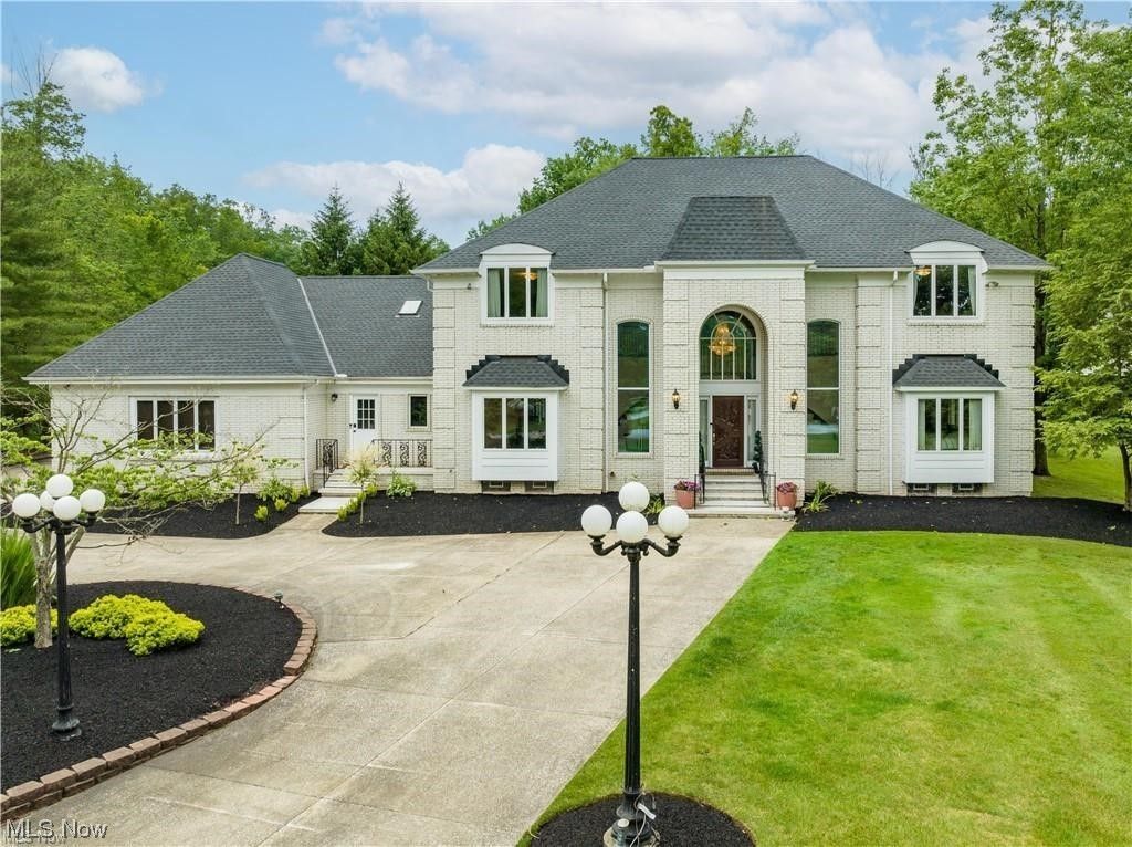 Solon, Cuyahoga County, OH House for sale Property ID: 418451190 ...