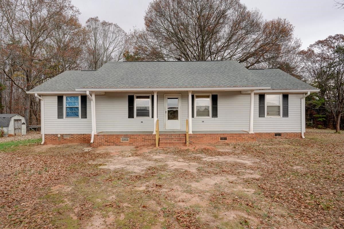 6803 Highway 92, Enoree, SC 29335 | MLS: 306543 | LandWatch