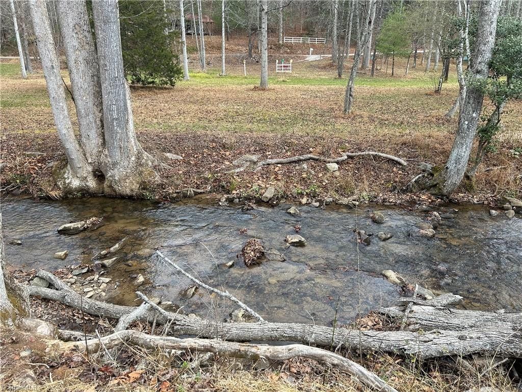 Purlear, Wilkes County, NC House for sale Property ID: 418567036 ...