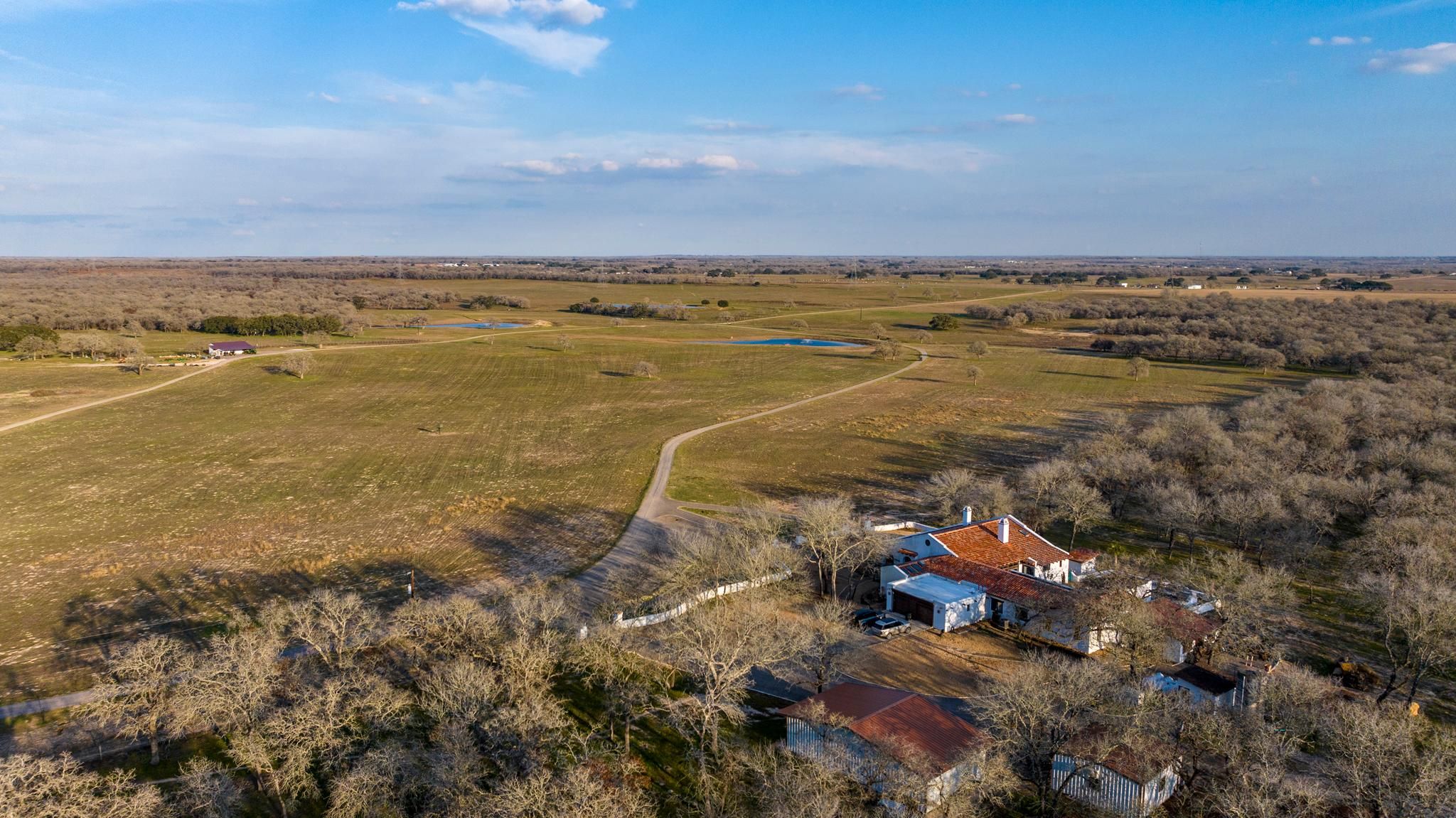 1892 County Rd 428, Stockdale, TX 78160 | LandWatch