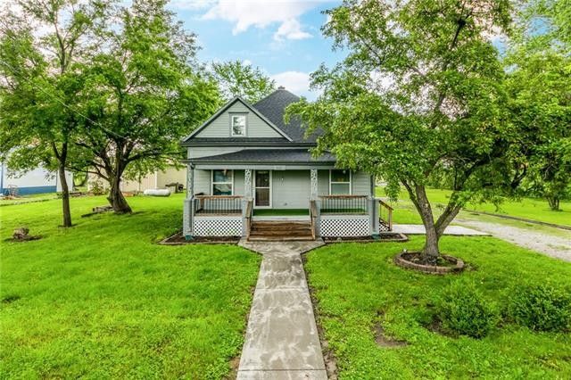 202 W Hortense Street, Orrick, MO 64077 | MLS: 2489047 | LandWatch