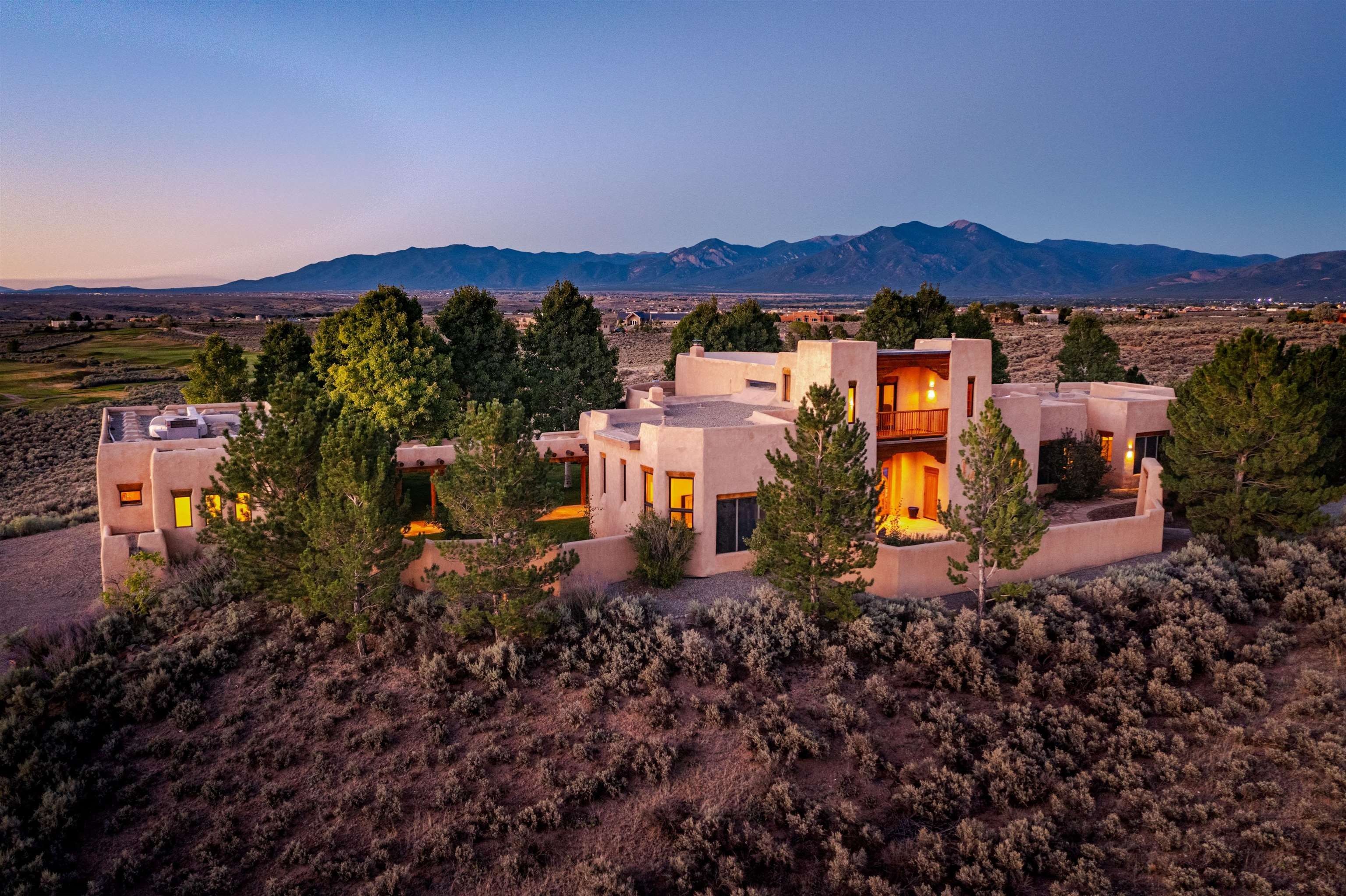 Ranchos De Taos, Taos County, NM House for sale Property ID: 419817860 ...