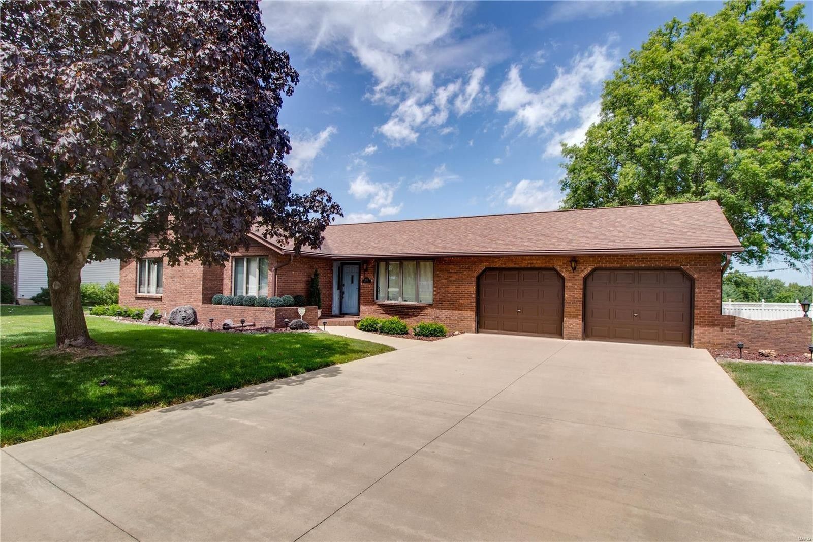 1912 Paris Drive, Godfrey, IL 62035 | MLS: 24038720 | LandWatch