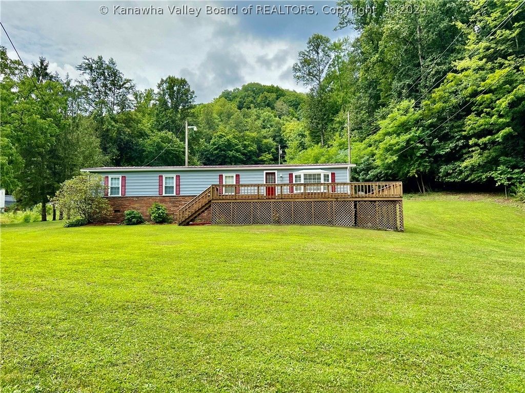 108 Nestlewood Drive, Julian, WV 25529 | MLS: 273278 | LandWatch