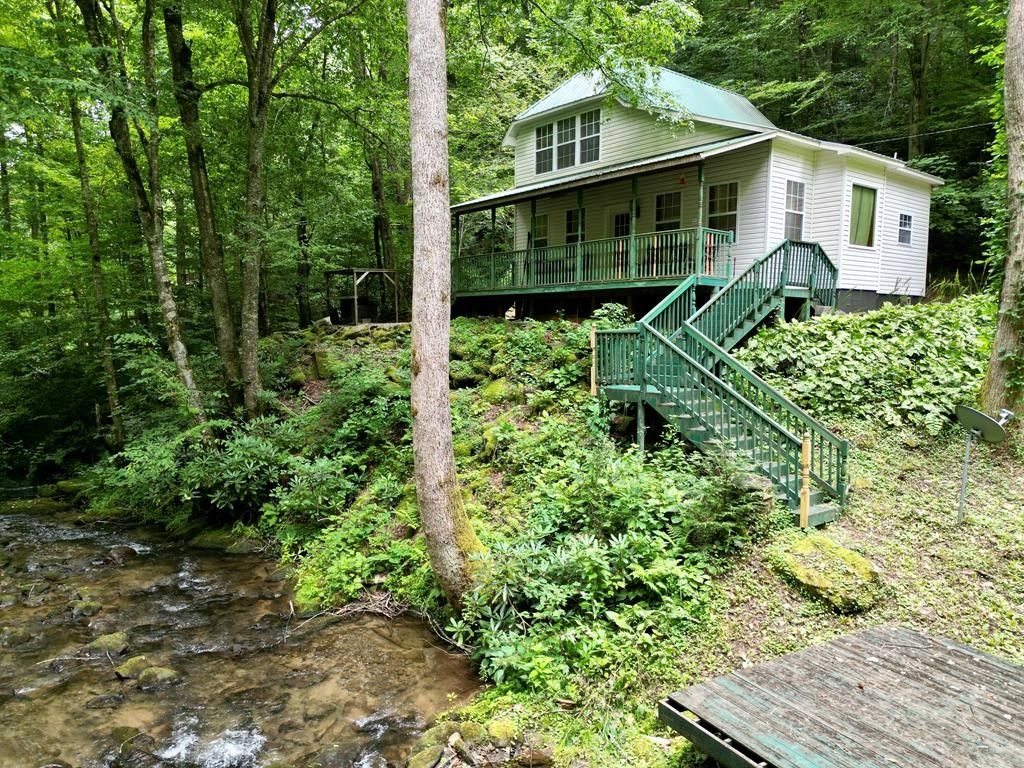 308 Hooper Mill Ln, Lake Santeetlah, NC 28771 | MLS: 26037509 | LandWatch