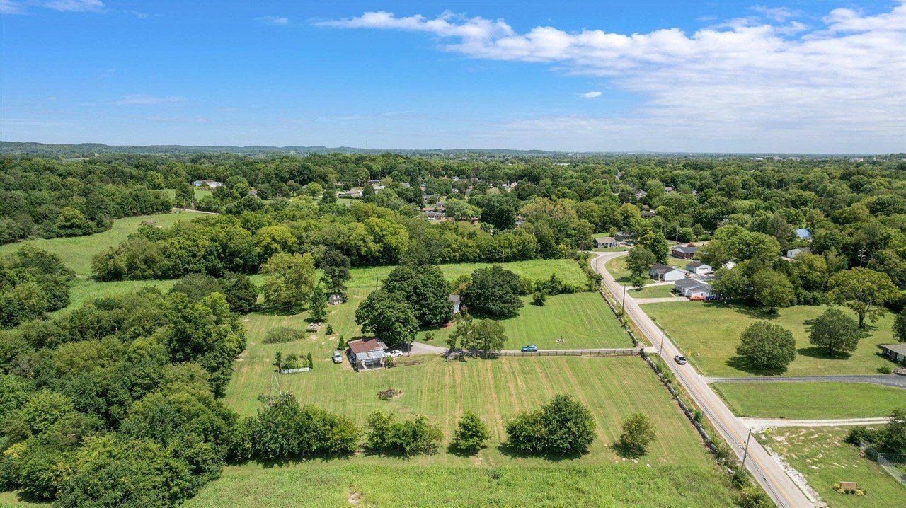 856 Glen Lily Road, Bowling Green, KY 42101 | MLS: RA20244471 | LandWatch