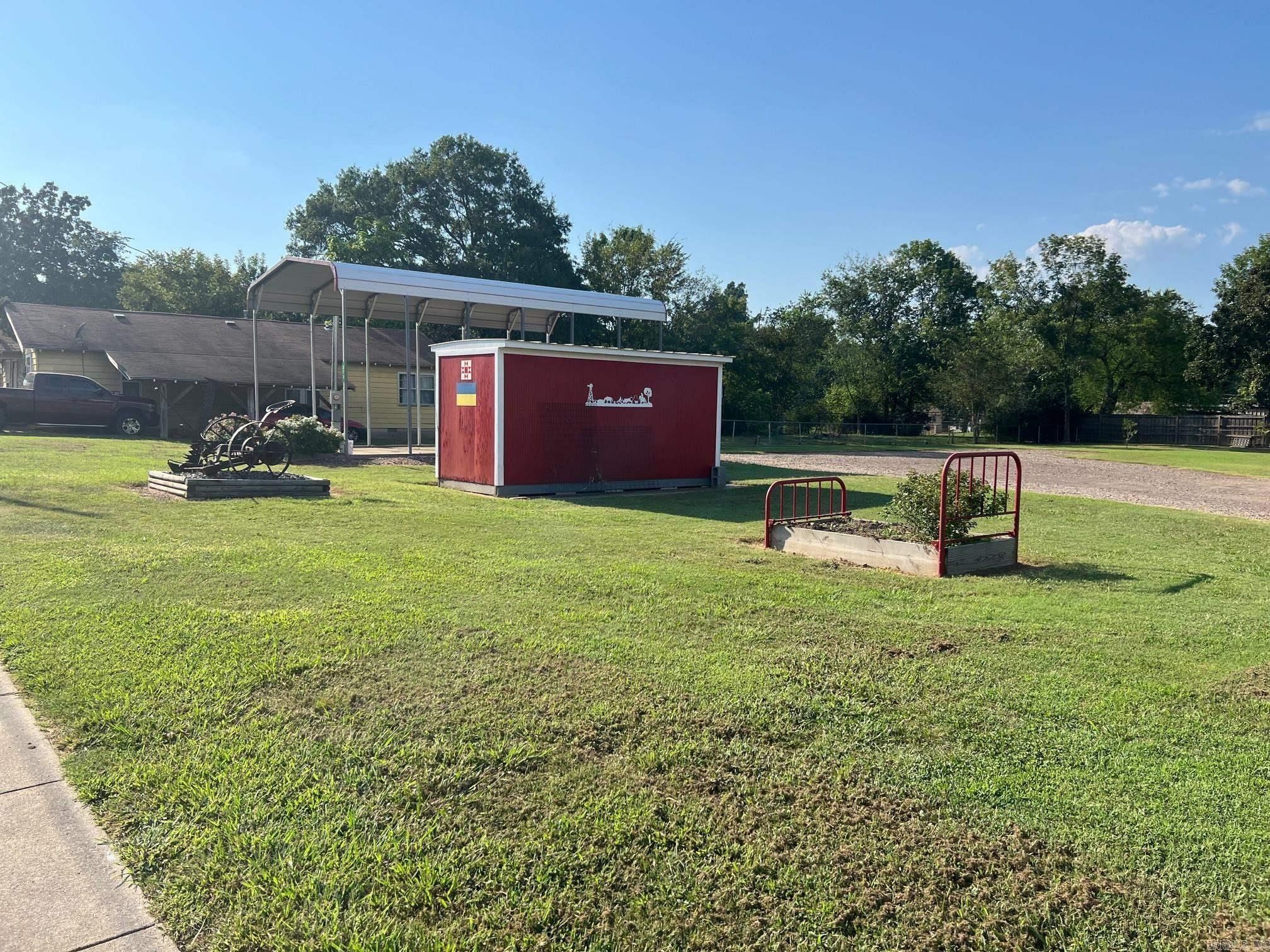 394 E 6th, Waldron, AR 72958 | MLS: 24034942 | LandWatch