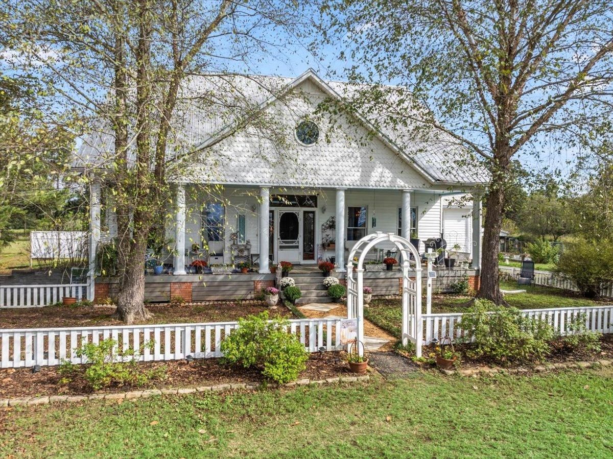 1237 Co Rd 695, Holly Pond, AL 35083 | MLS: 519067 | LandWatch