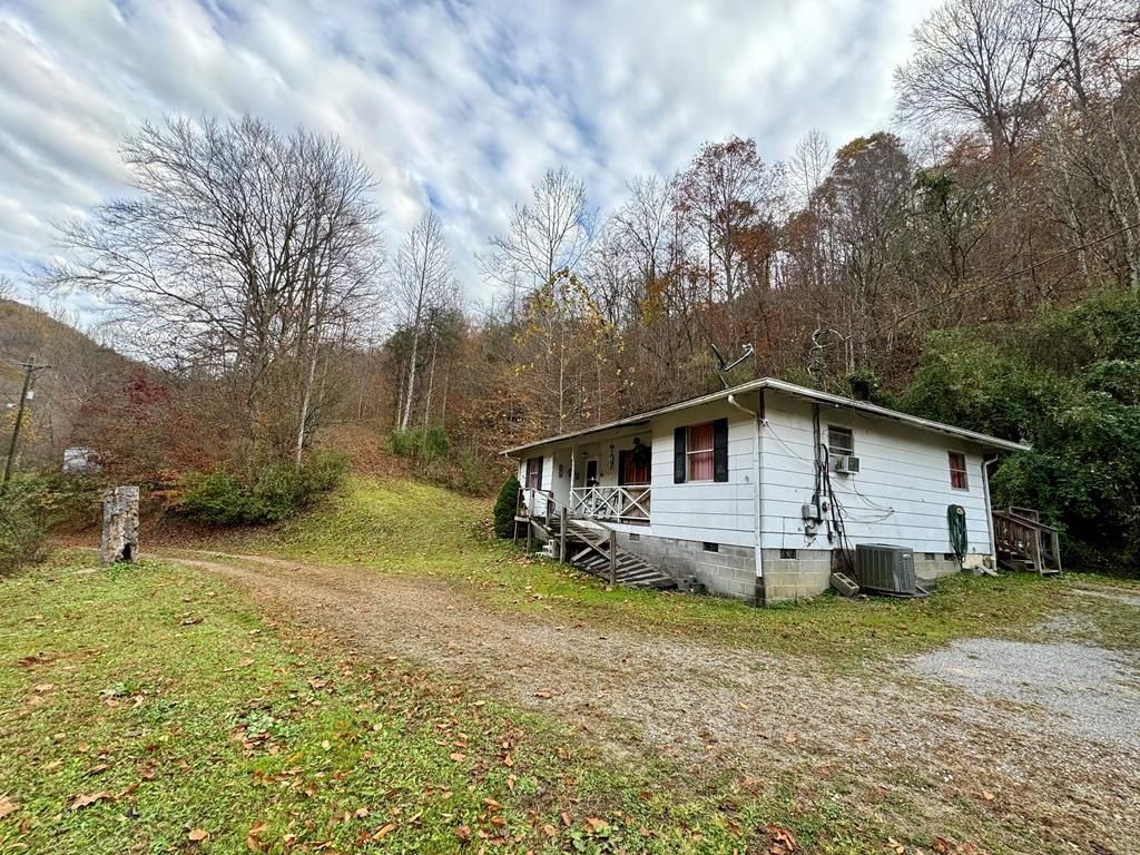 610 Callahan Branch, Kimper, KY 41539 | MLS: 124077 | LandWatch