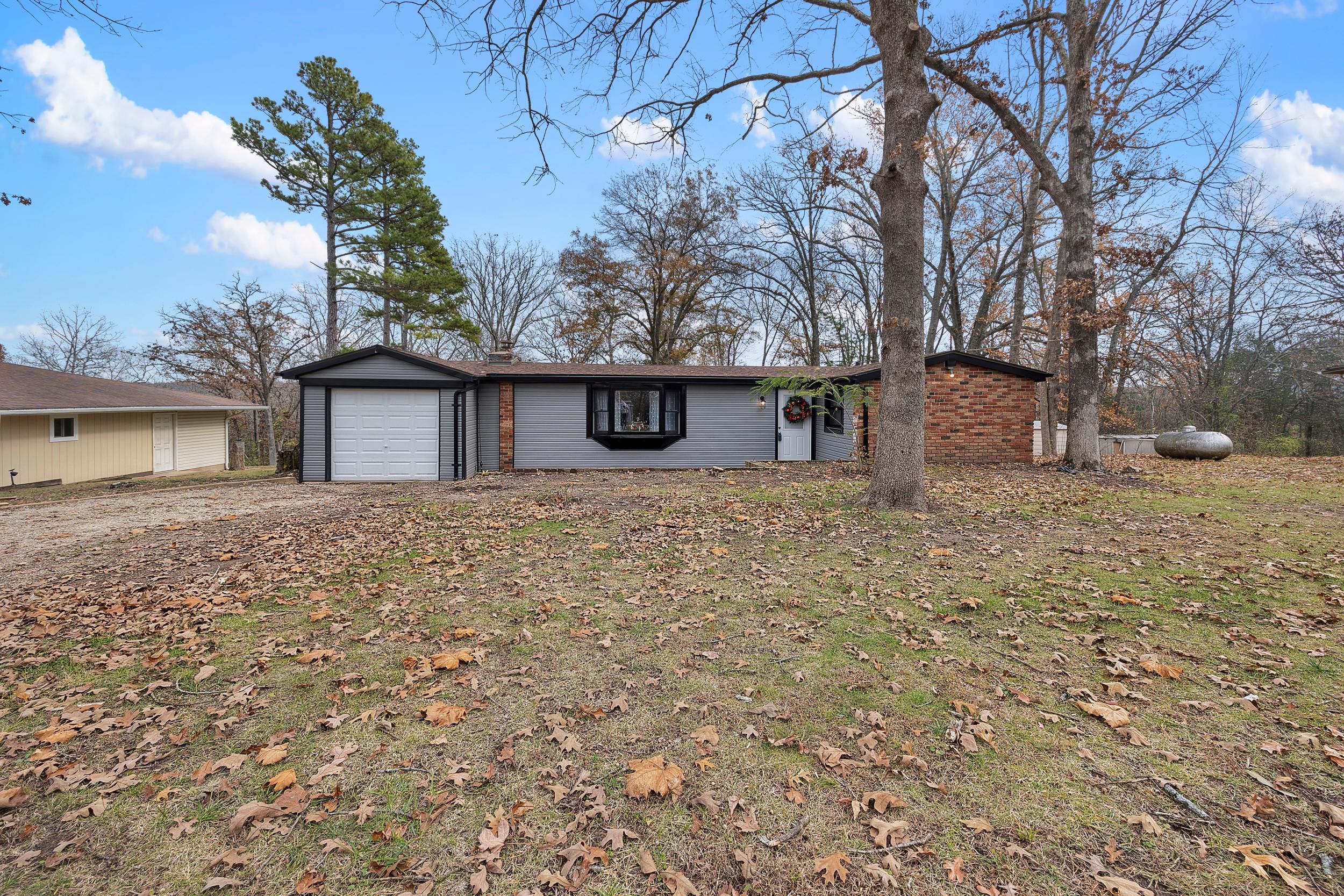 14004 Trails End Dr, De Soto, MO 63020 | MLS: This adorable 3/bedroom ...
