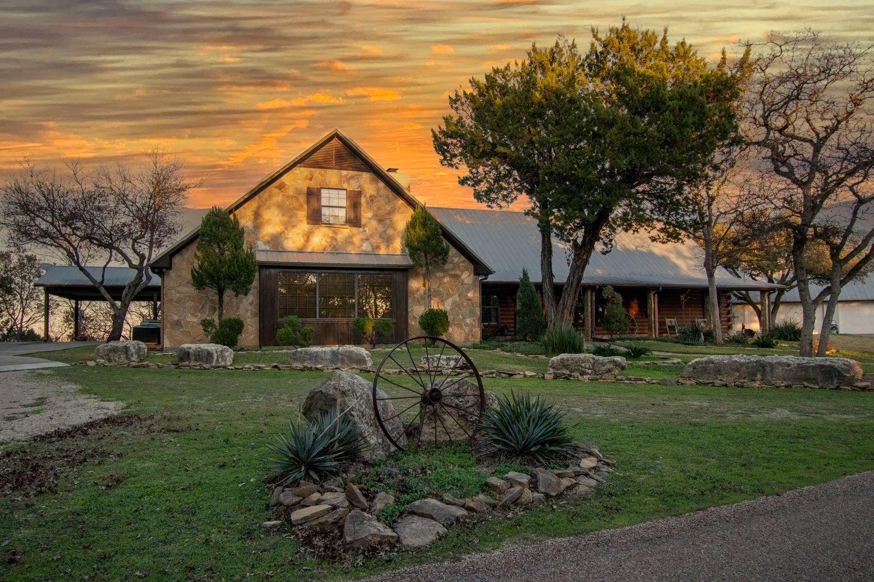 848 Canyon Oaks Road, Crawford, TX 76638 | MLS: 215402 | LandWatch
