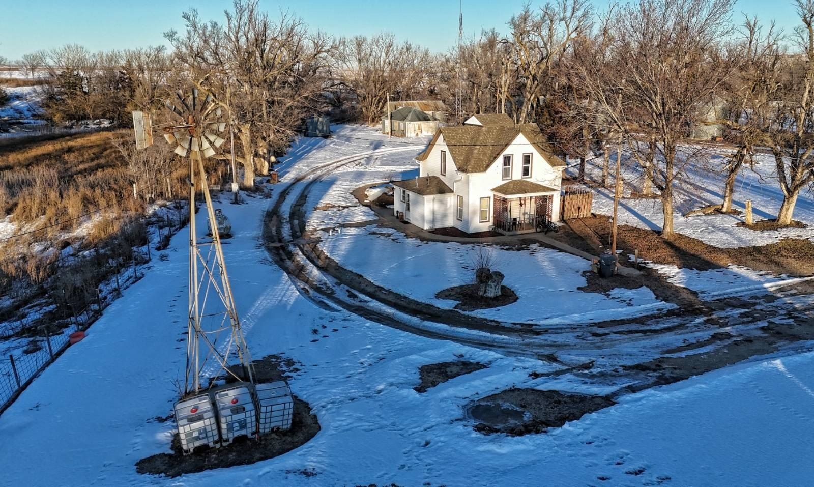 1450 V Rd, Hunter, KS 67452 | MLS: 11416276 | LandWatch
