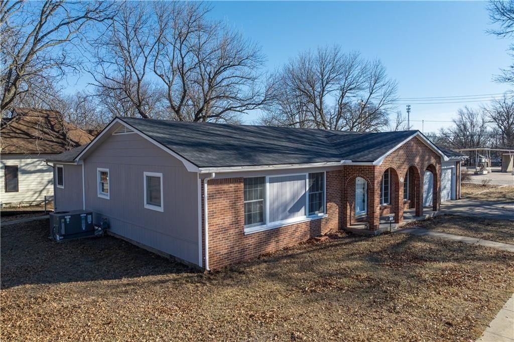 122 N 3rd Street, Neodesha, KS 66757 | MLS: 2527135 | LandWatch