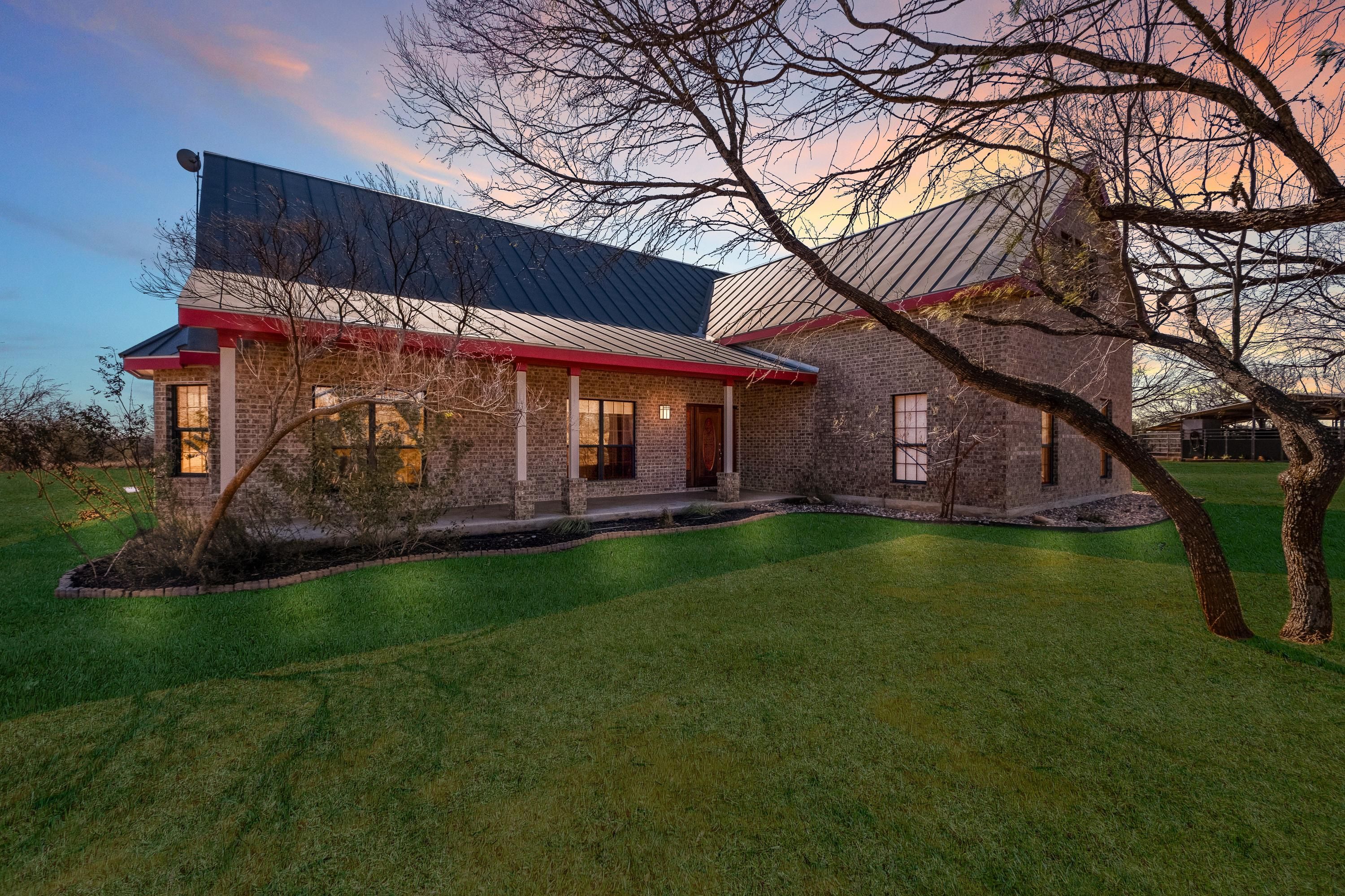 885 County Road 640, Yancey, TX 78886 | MLS: 1836932 | LandWatch