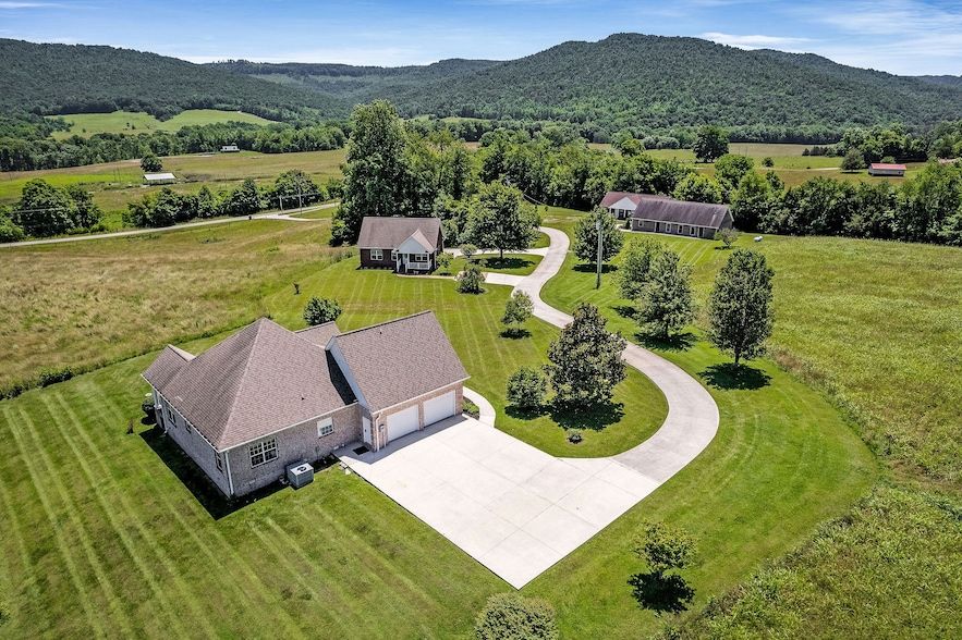 464 Wilder Hwy 80 Ac, Alpine, TN 38543 | MLS: RTC2700350 | LandWatch