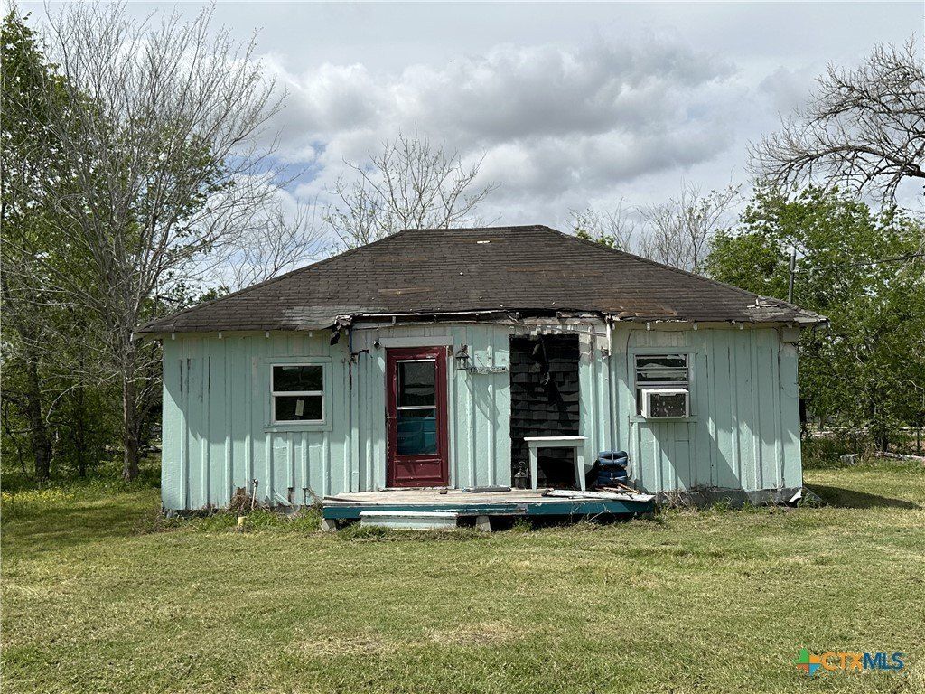 808 1st Street, Edna, TX 77957 | MLS: 578876 | LandWatch