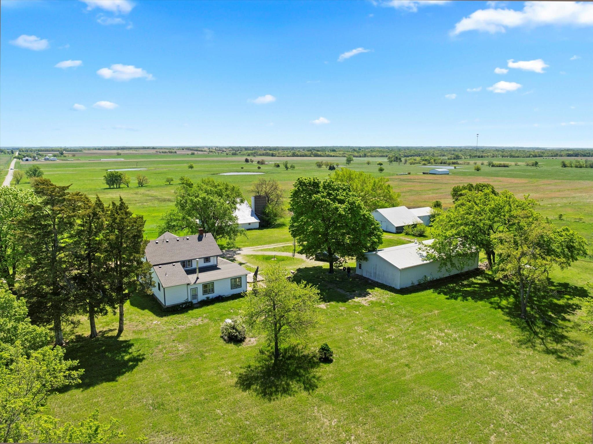 657 North 400 Road, Overbrook, KS 66524 | MLS: Heartland #2546675 ...
