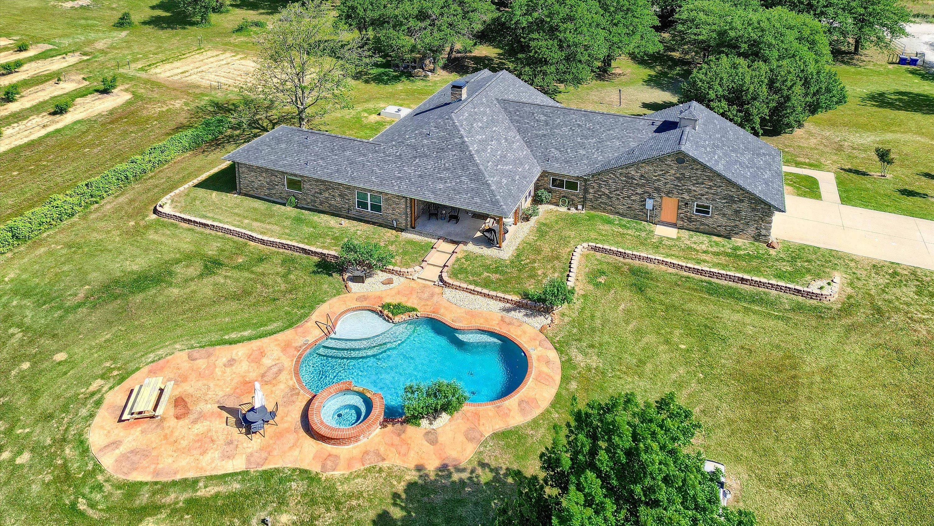 300 County Road 134, Gainesville, TX 76240 | MLS: 20926229 | LandWatch