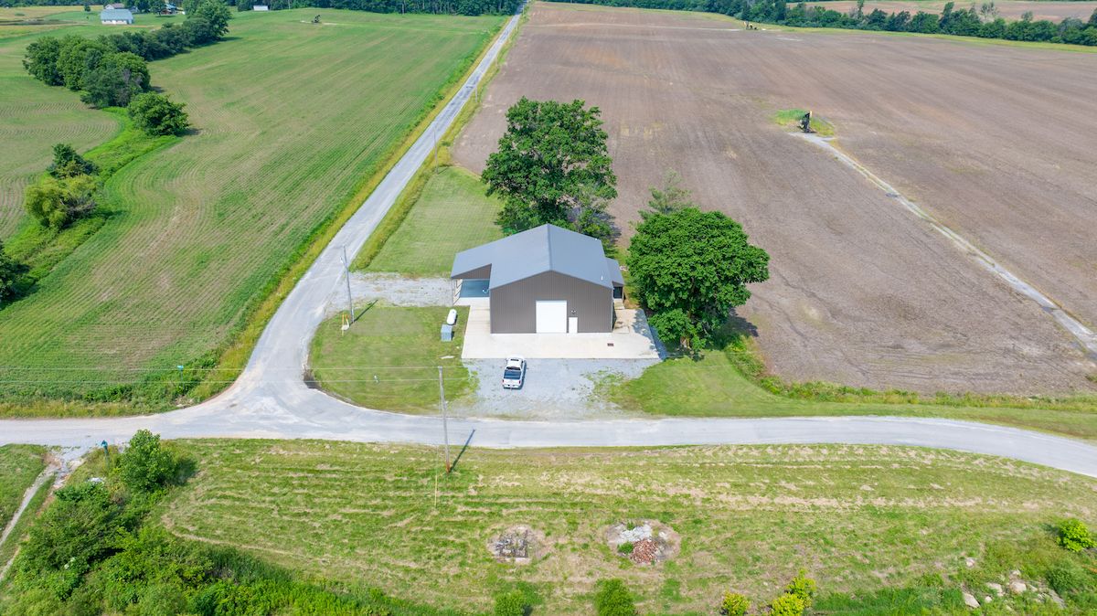 7505 CR 1800E, Broughton, IL 62817 | LandWatch