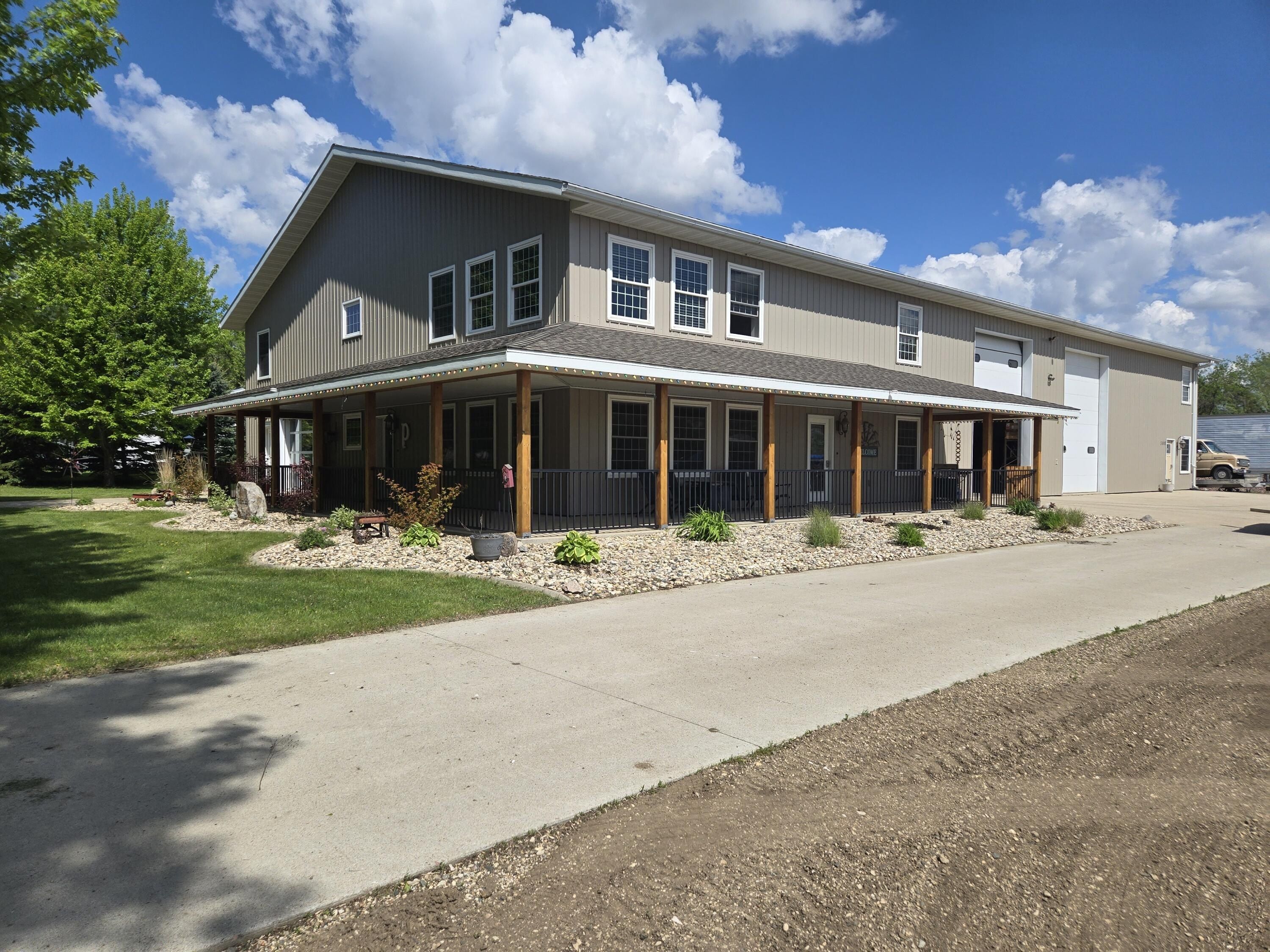 308 1st St NW, De Smet, SD 57231 | MLS: 25-187 | LandWatch