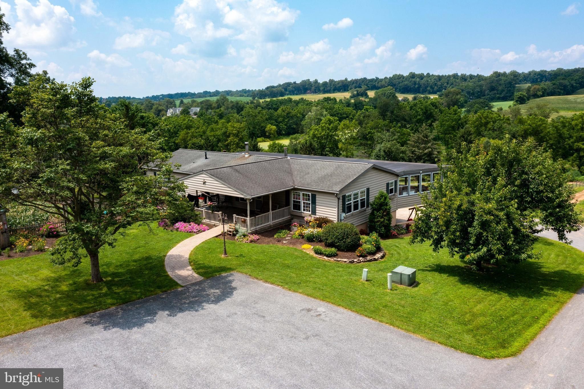 8486 ELIZABETHTOWN ROAD, Elizabethtown, PA 17022 | MLS: PALA2074160 ...