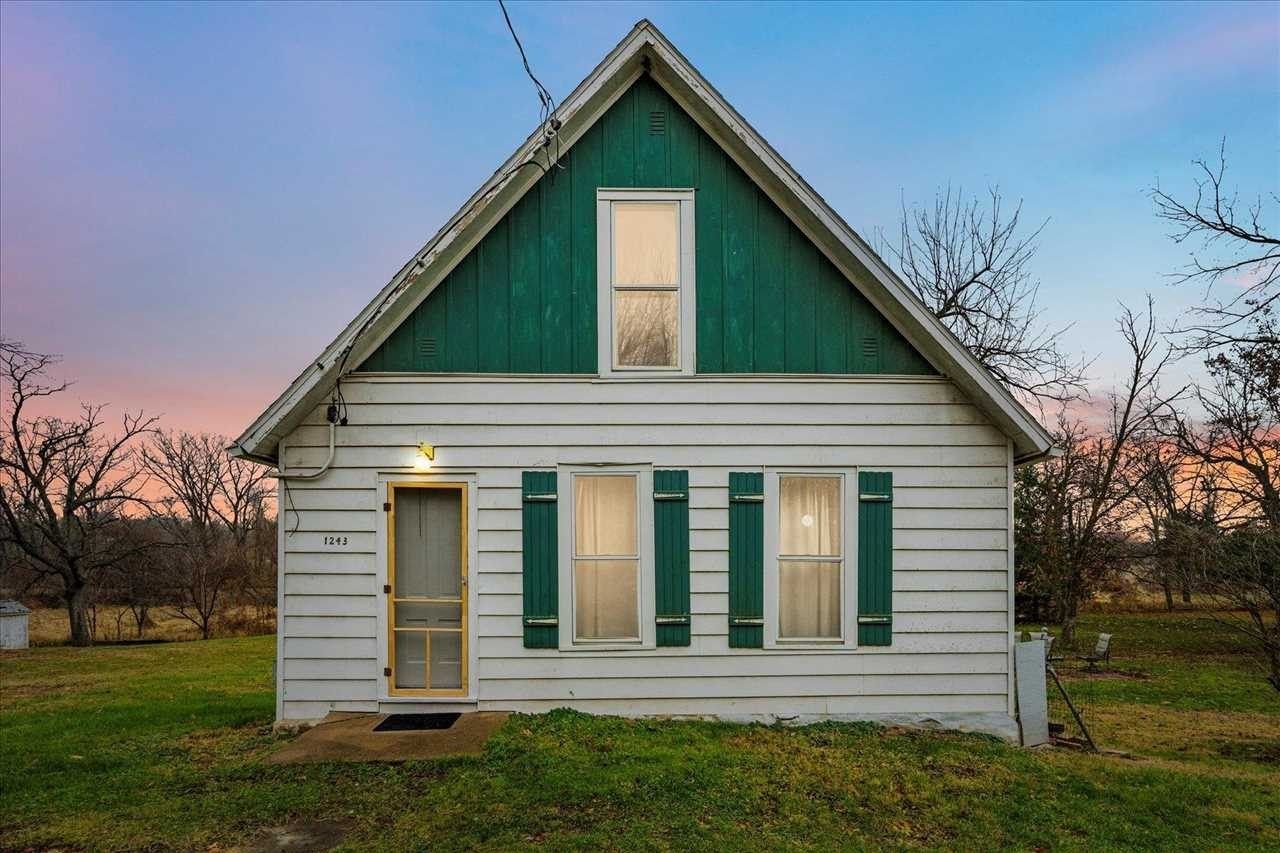 1243 Bertram St, Bertram, IA 52403 | MLS: 202507194 | LandWatch