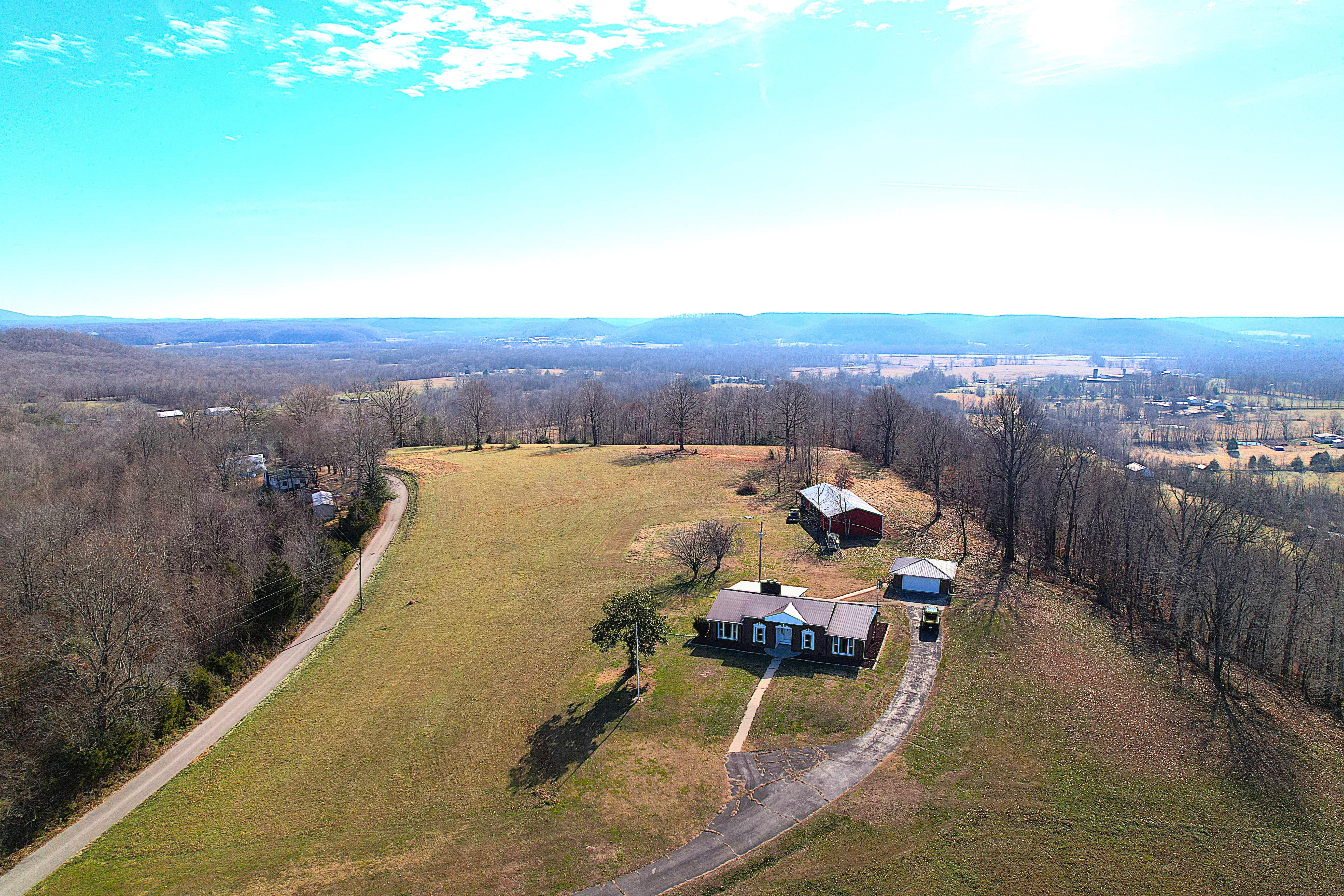 460 Combs Rd, Dunnville, KY 42528 | MLS: 16017-062790 | LandWatch